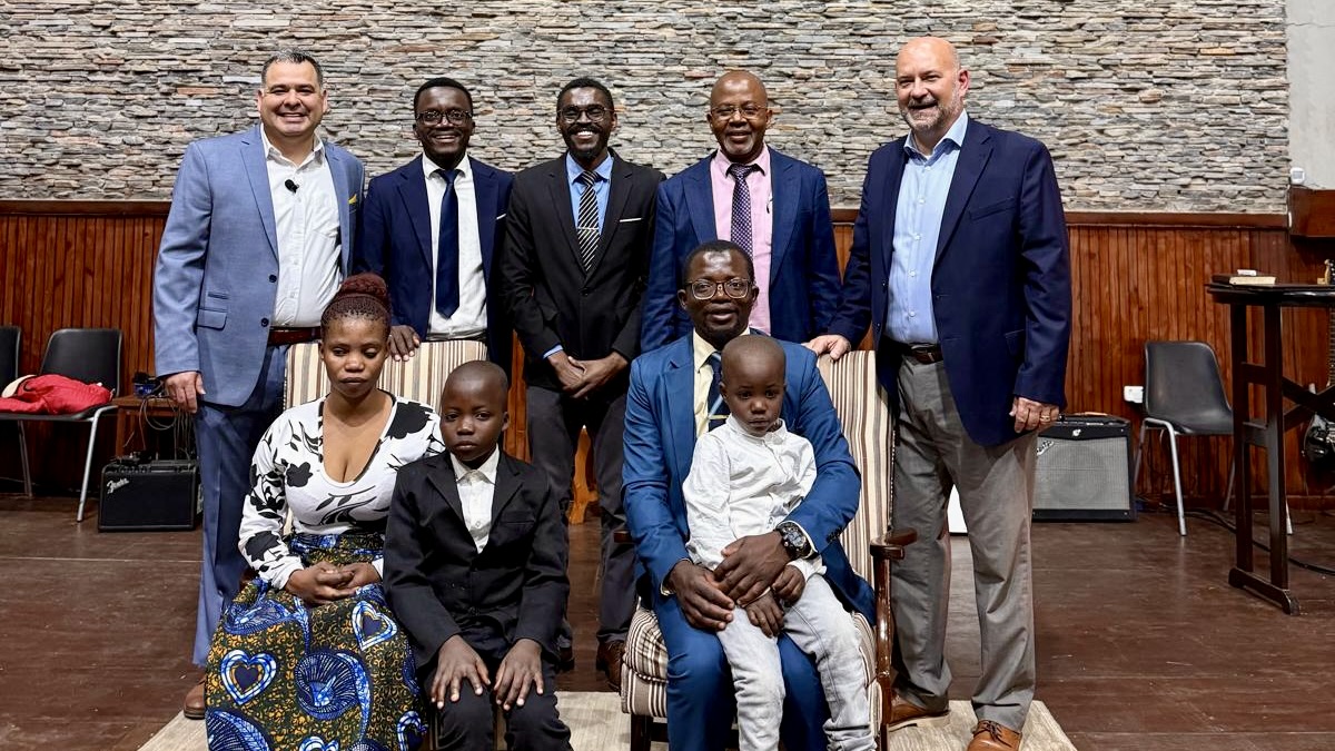 Shepherding Like the Chief Shepherd – Zambia Hunt